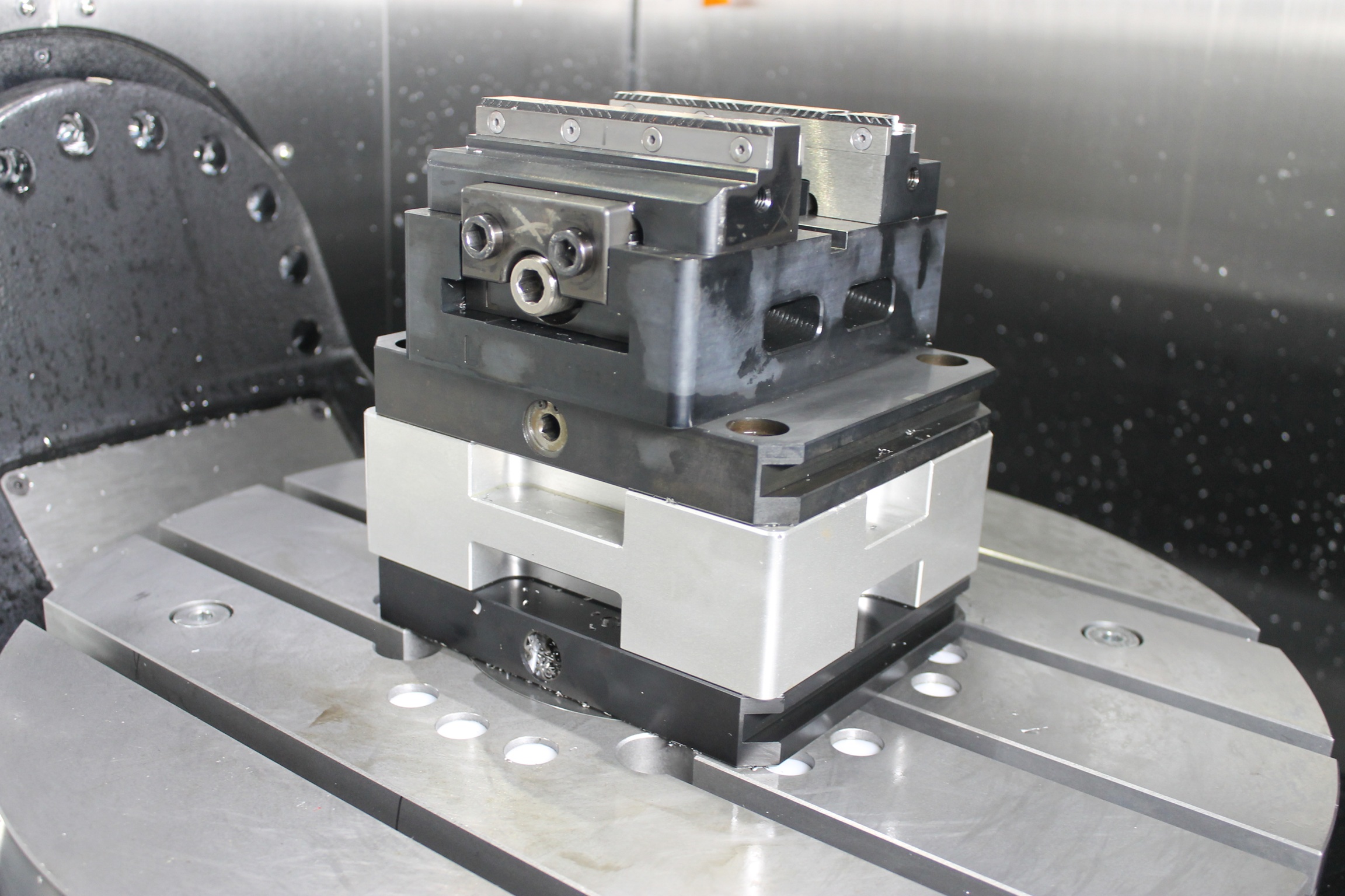 Nullpunkt Spannsystem – Eggert Zerspanung